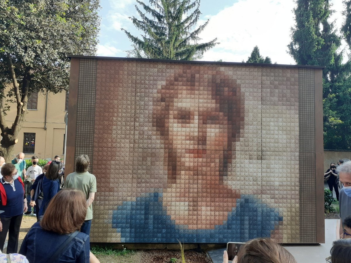 Donne e tessile, Daniela Benedini riannoda il filo della storia recente ...